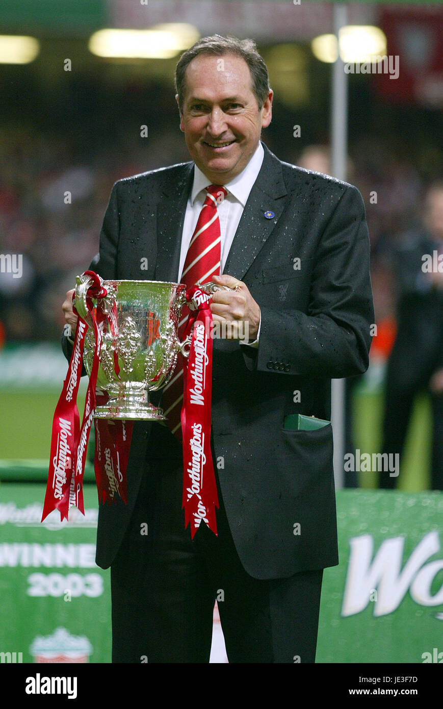Liverpool manager gerard houllier hi-res stock photography and images ...
