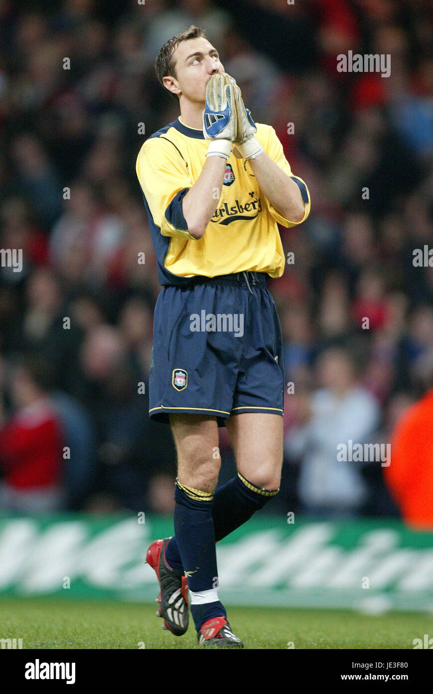Jerzy dudek final hi-res stock photography and images - Alamy