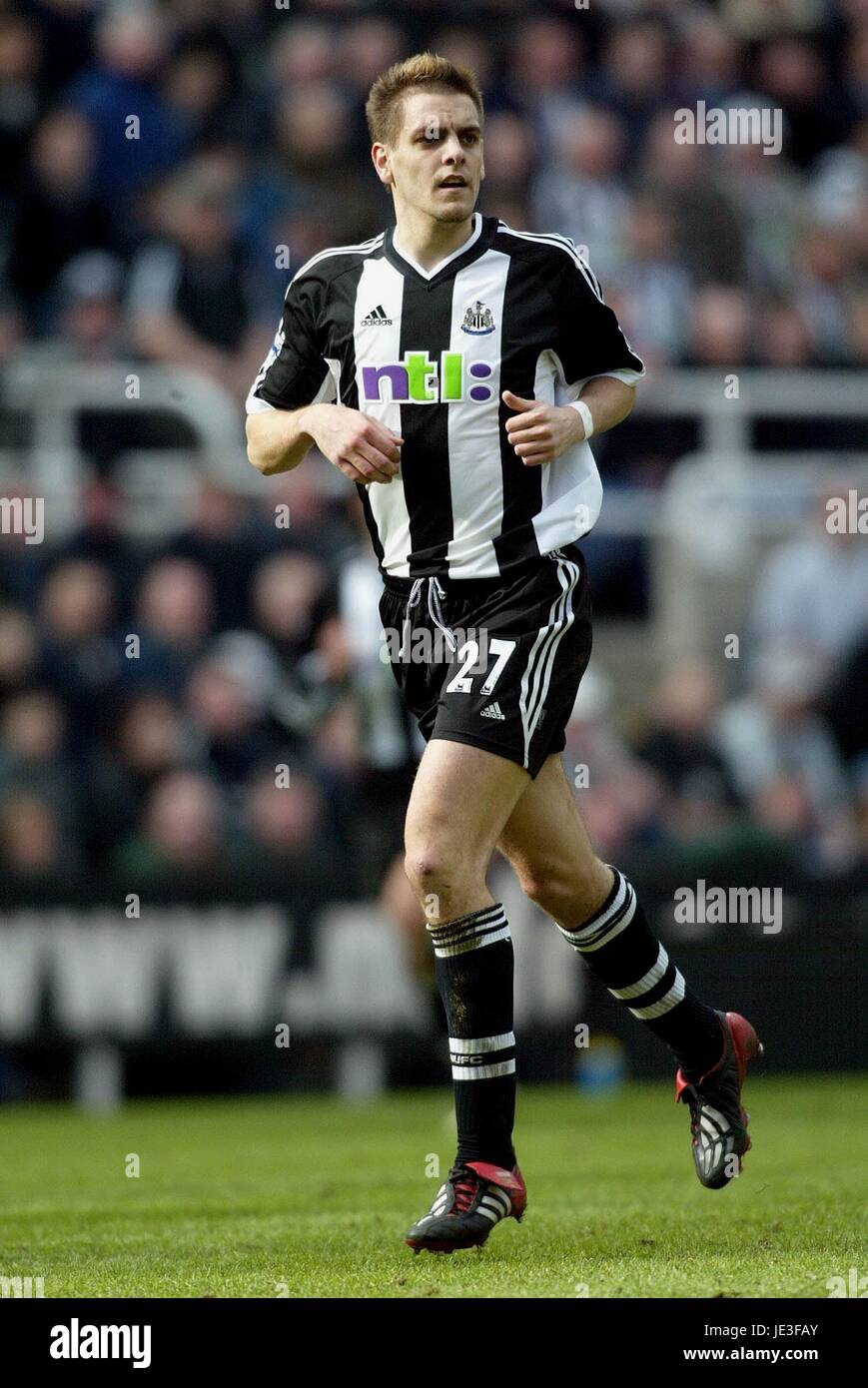 JONATHAN WOODGATE NEWCASTLE UNITED FC ST JAMES PARK NEWCASTLE ENGLAND ...
