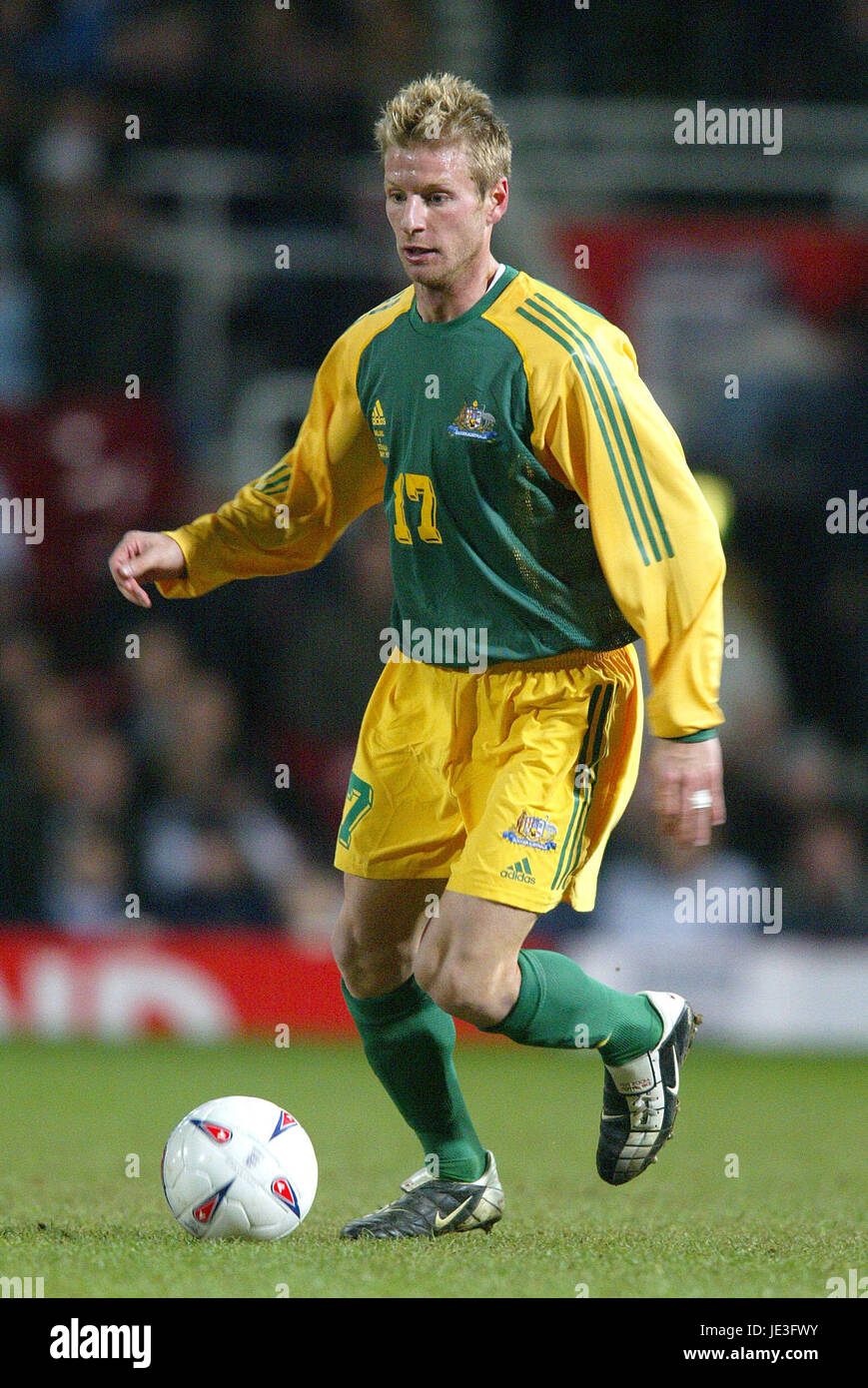 CRAIG MOORE AUSTRALIA & GLASGOW RANGERS FC UPTON PARK LONDON ENGLAND 12 ...