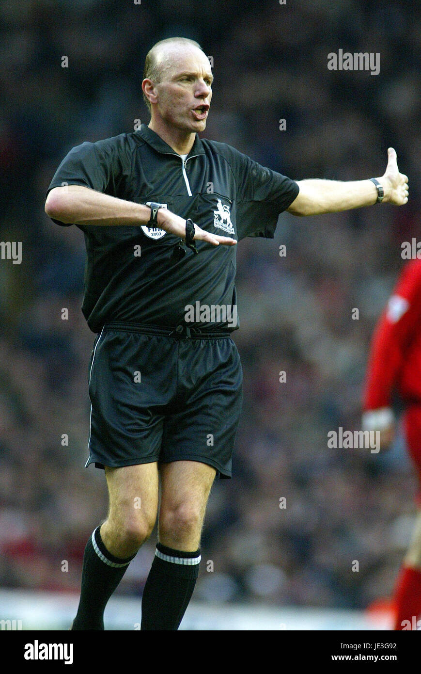 Football referee steve bennett High Resolution Stock Photography and ...