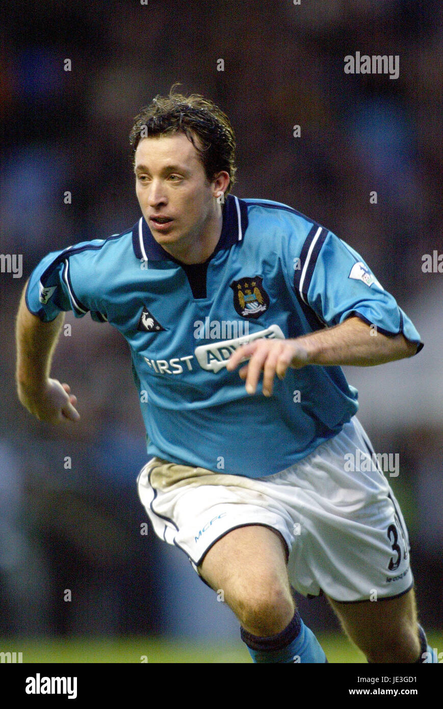 ROBBIE FOWLER MANCHESTER CITY FC MAINE ROAD MANCHESTER ENGLAND 01 ...