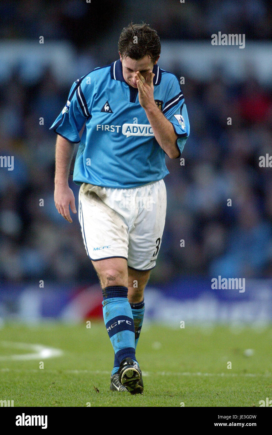 ROBBIE FOWLER MANCHESTER CITY FC MAINE ROAD MANCHESTER ENGLAND 01 ...
