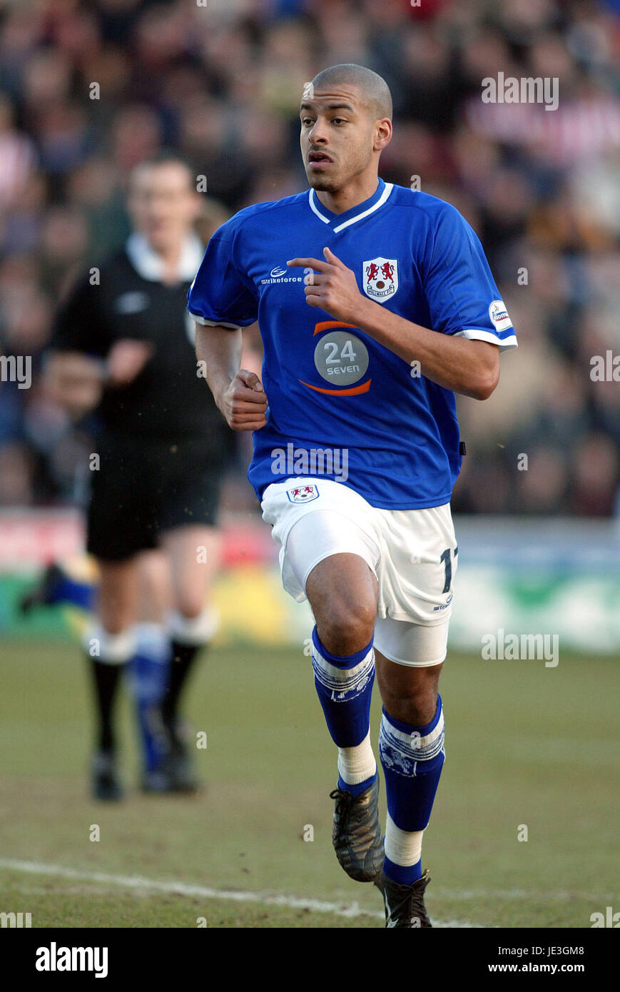STEVEN REID MILLWALL FC ST MARY'S STADIUM SOUTHAMPTON ENGLAND 25 ...