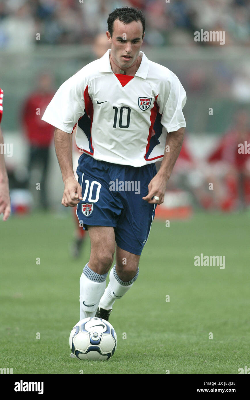 LANDON DONOVAN USA HOME DEPOT CENTRE CARSON LA USA 18 January 2004 ...