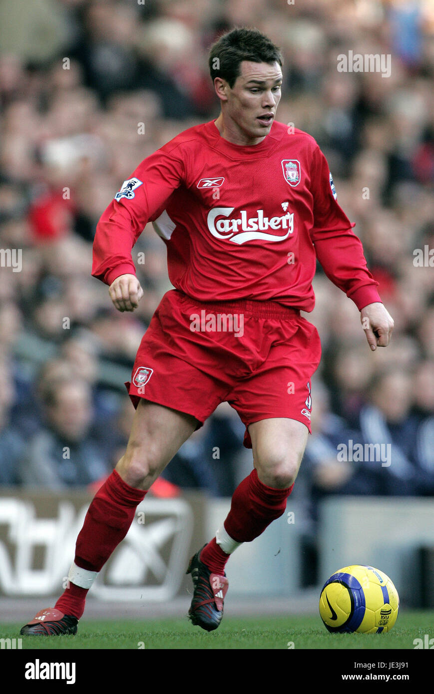 STEVE FINNAN LIVERPOOL FC ANFIELD LIVERPOOL ENGLAND 19 December 2004 ...
