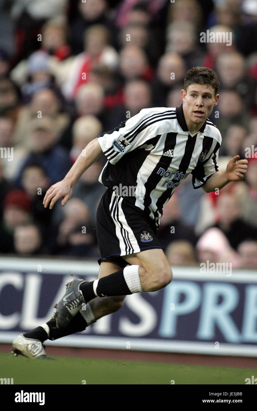 James milner newcastle united fc hi-res stock photography and images ...