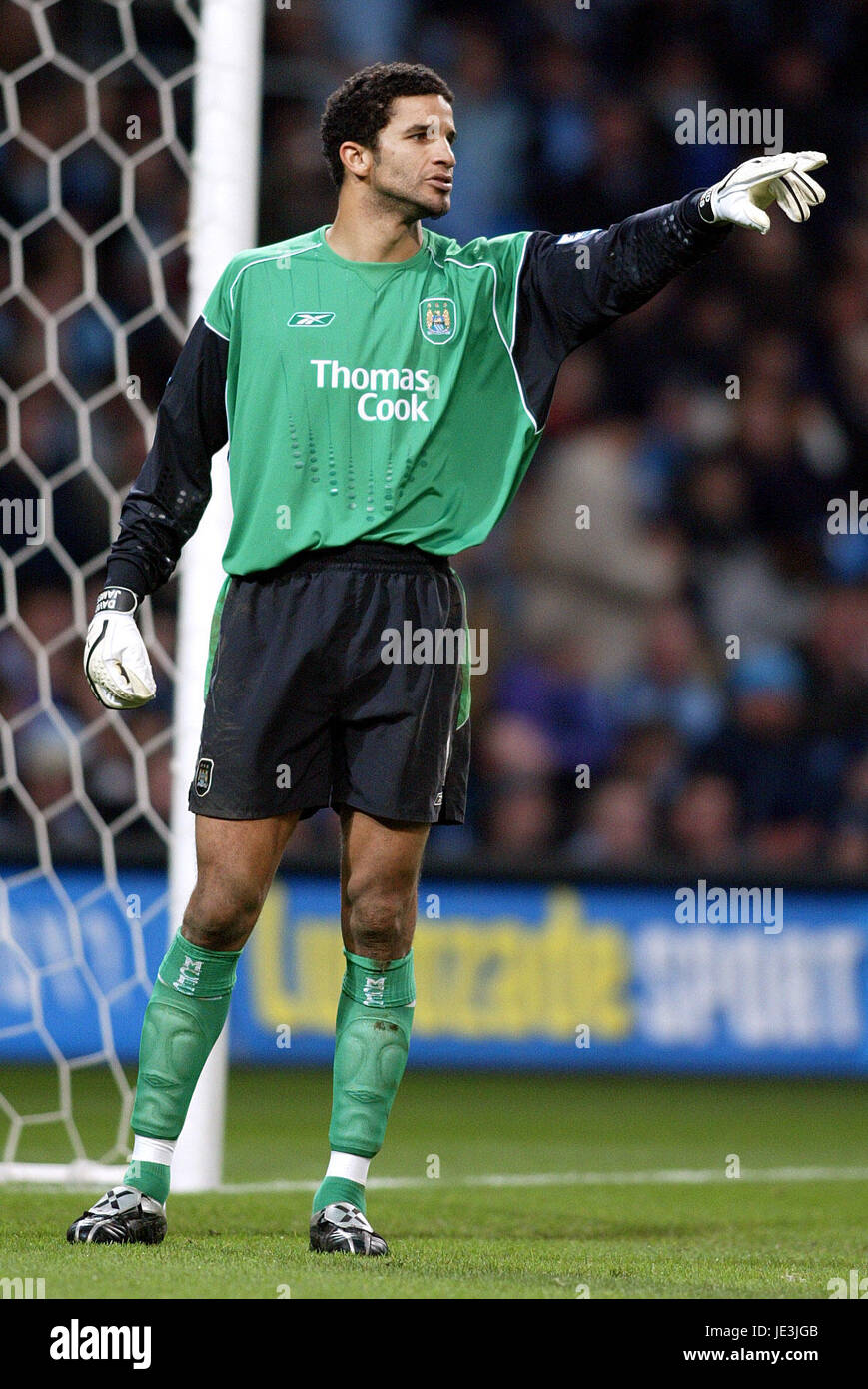 DAVID JAMES MANCHESTER CITY FC MANCHESTER STADIUM MANCHESTER ENGLAND 12 ...