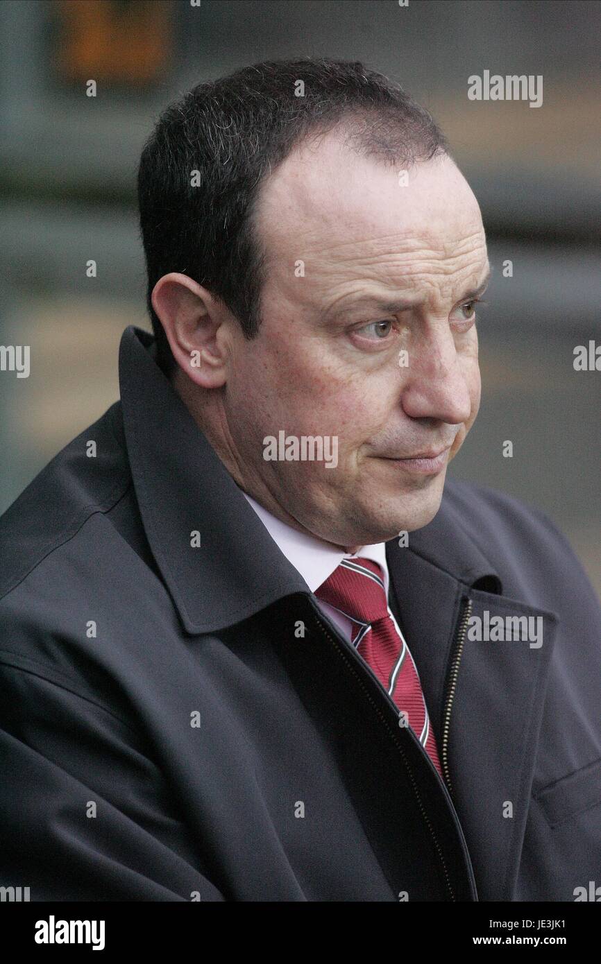 RAFA BENITEZ RAFAEL BENITEZ LIVERPOOL MANAGER LIVERPOOL FC MANAGER ...