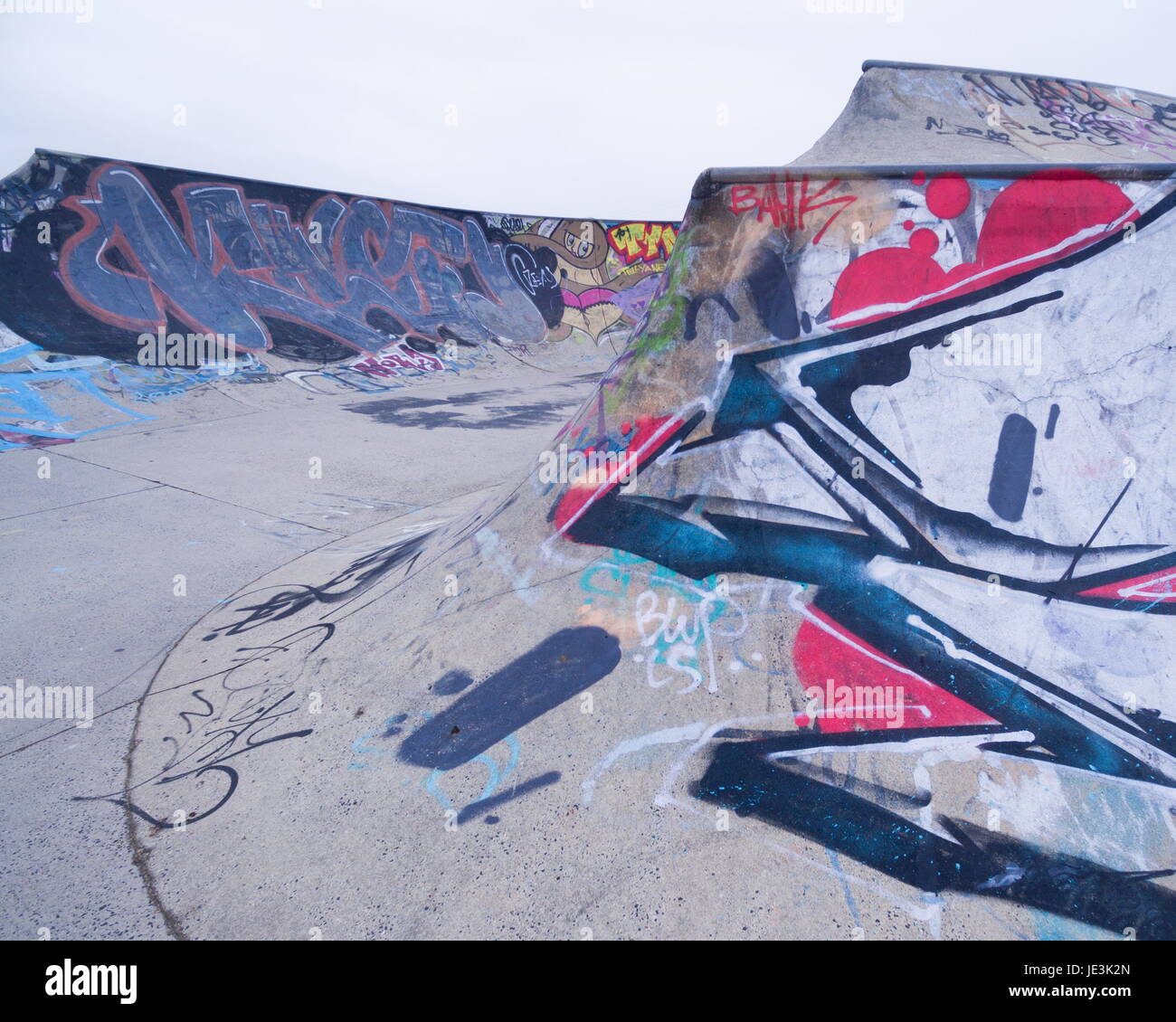 Graffiti skate park hi-res stock photography and images - Alamy