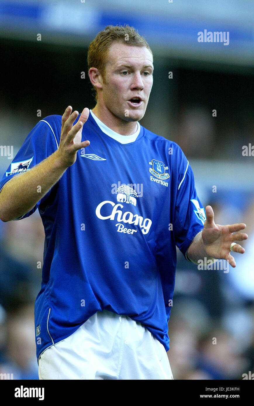 STEVE WATSON EVERTON FC GOODISON PARK LIVERPOOL ENGLAND 30 October 2004 ...