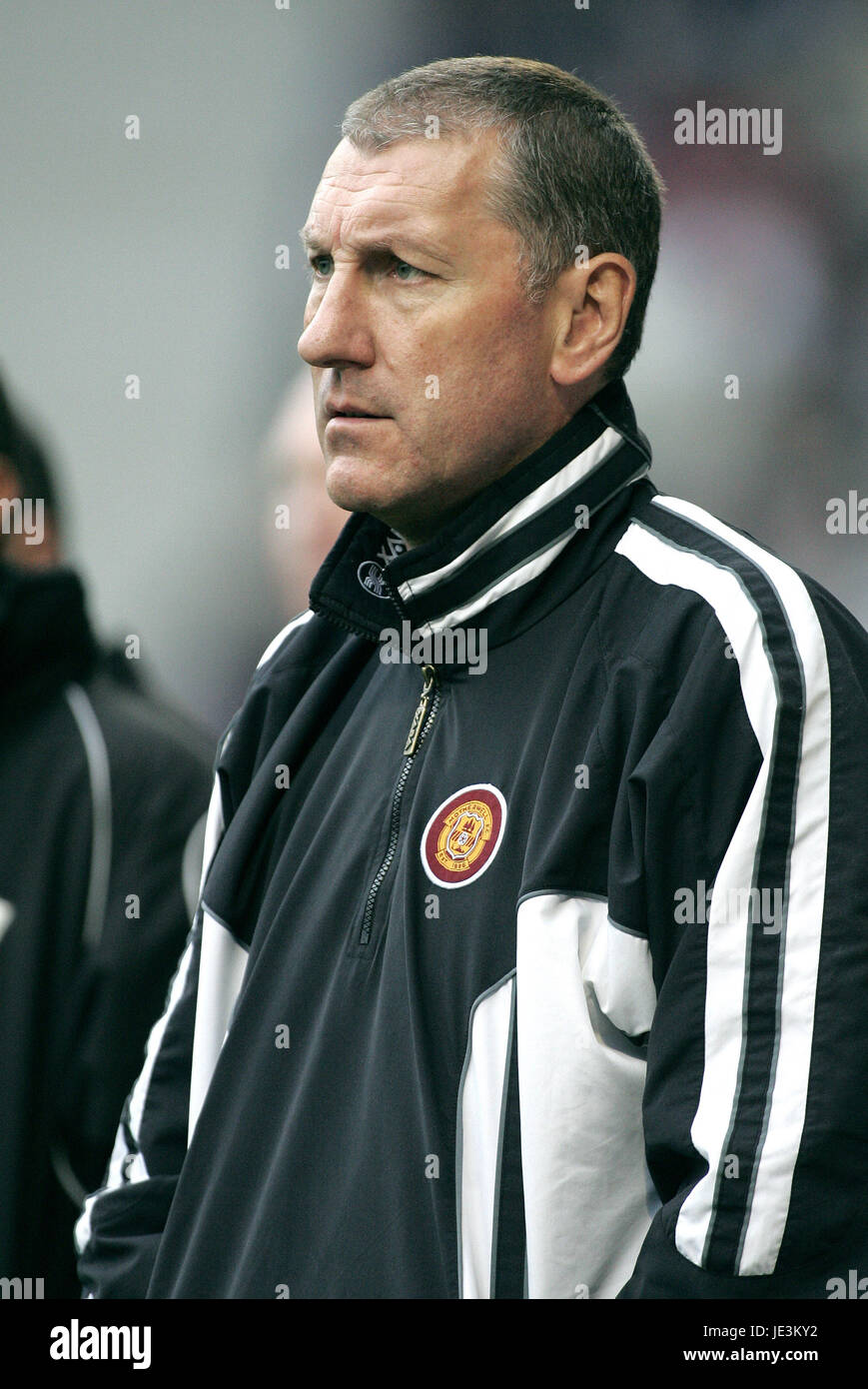 TERRY BUTCHER MOTHERWELL FC MANAGER FIR PARK MOTHERWELL SCOTLAND 17 ...