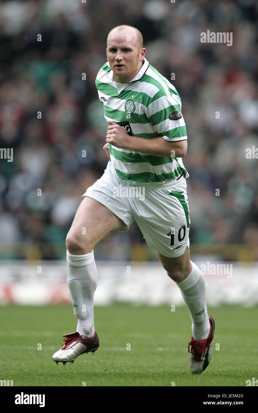 JOHN HARTSON GLASGOW CELTIC FC CELTIC PARK GLASGOW SCOTLAND 16 October ...