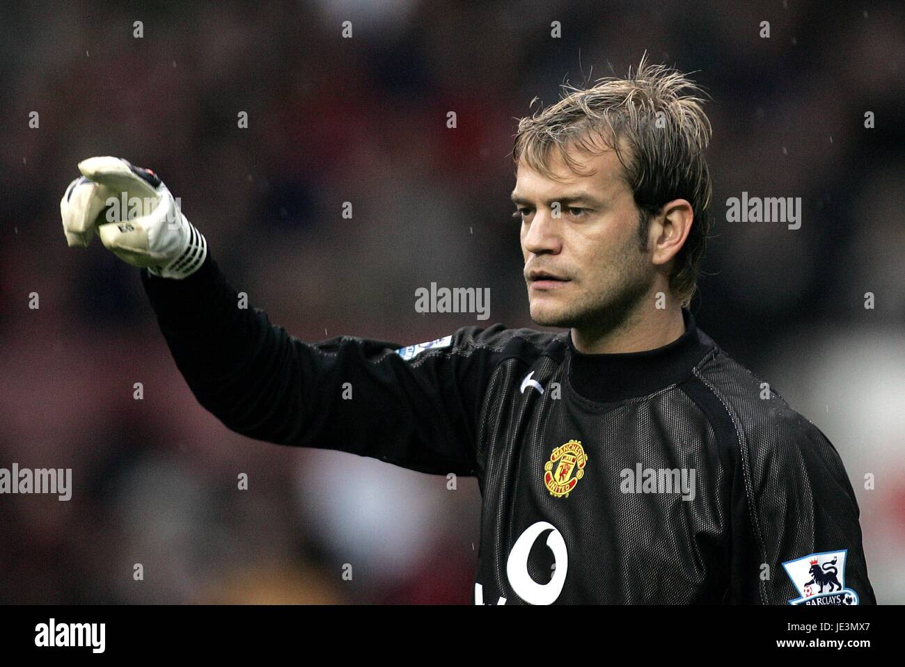 ROY CARROLL MANCHESTER UNITED FC OLD TRAFFORD MANCHESTER ENGLAND 03 ...
