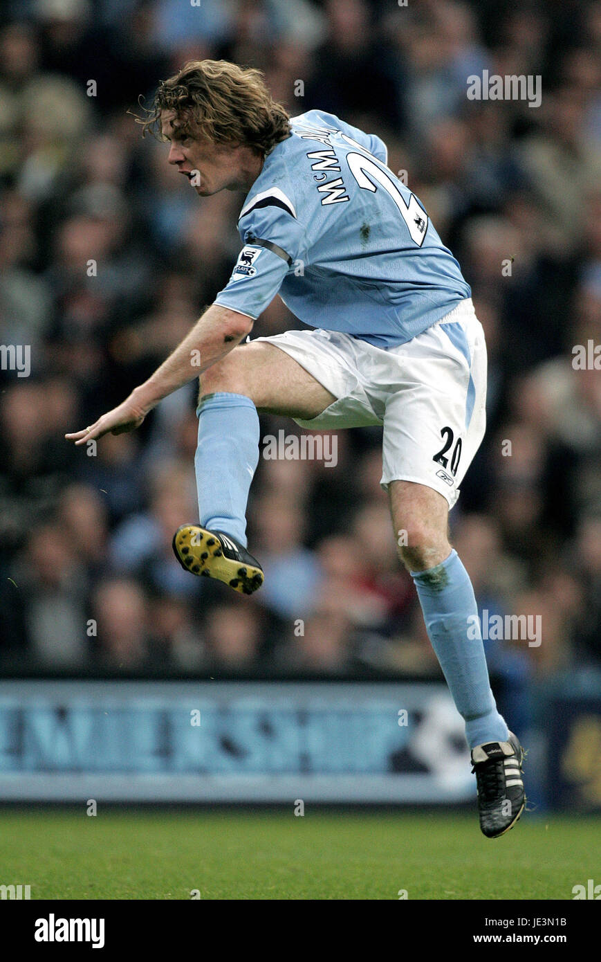STEVE MCMANAMAN MANCHESTER CITY FC CITY OF MANCHESTER STADIUM ...