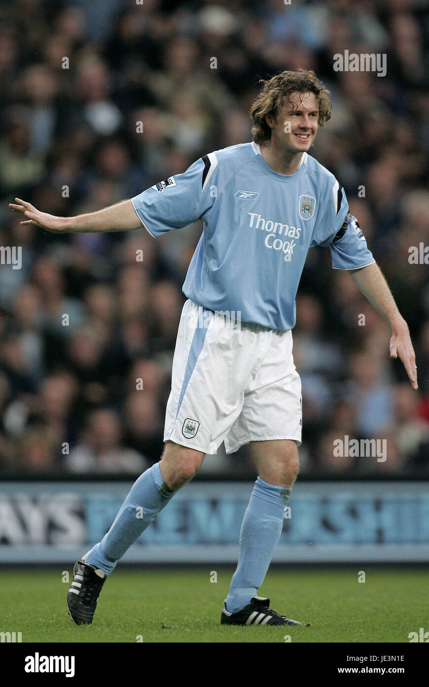 STEVE MCMANAMAN MANCHESTER CITY FC CITY OF MANCHESTER STADIUM ...