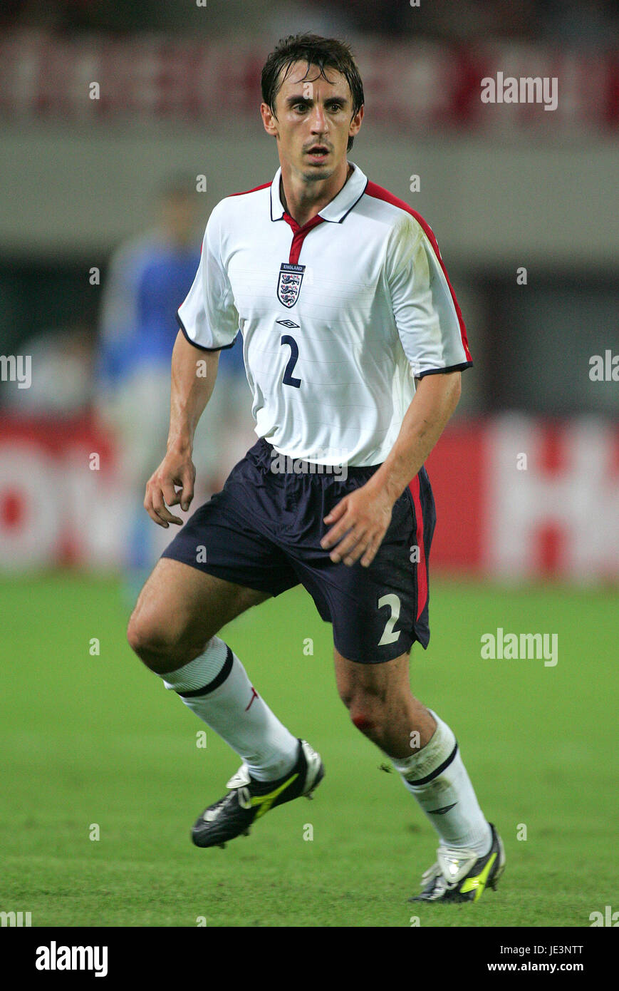 GARY NEVILLE ENGLAND & MANCHESTER UNITED FC ERNST-HAPPEL-STADIUM VIENNA ...