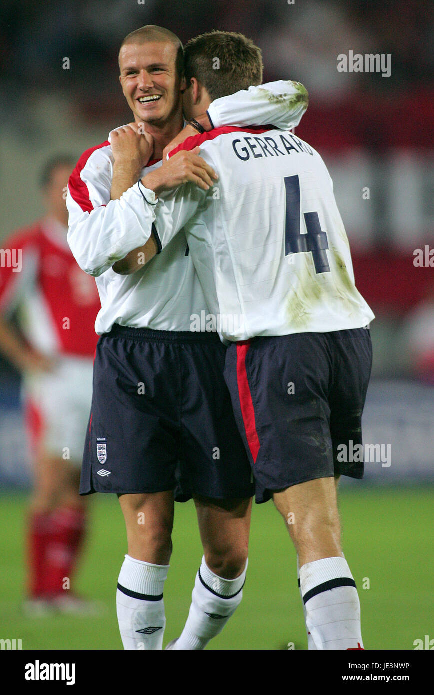 STEVEN GERRARD & DAVID BECKHAM AUSTRIA V ENGLAND ERNST-HAPPEL-STADIUM ...