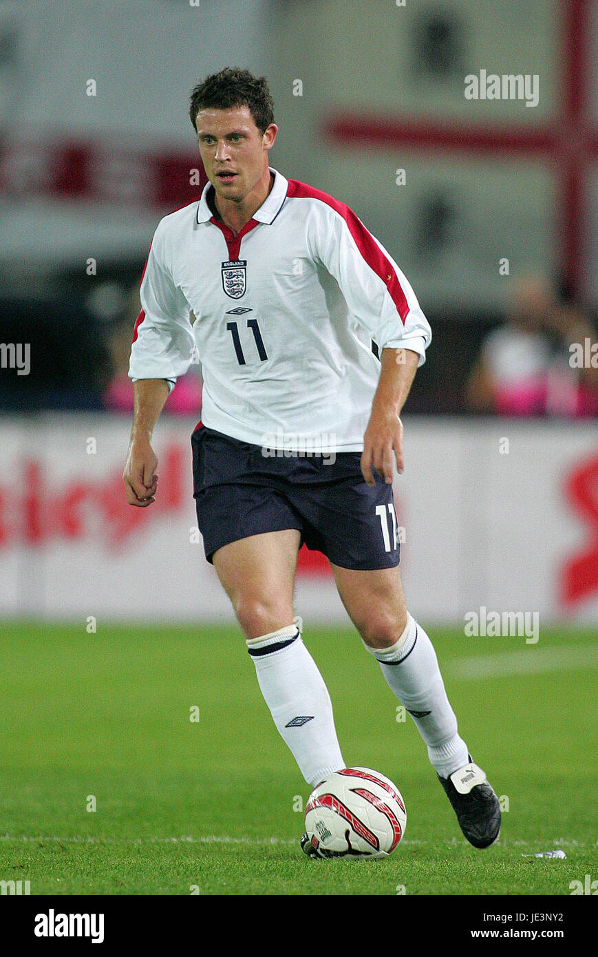 WAYNE BRIDGE ENGLAND & CHELSEA FC ERNST-HAPPEL-STADIUM VIENNA AUSTRIA ...