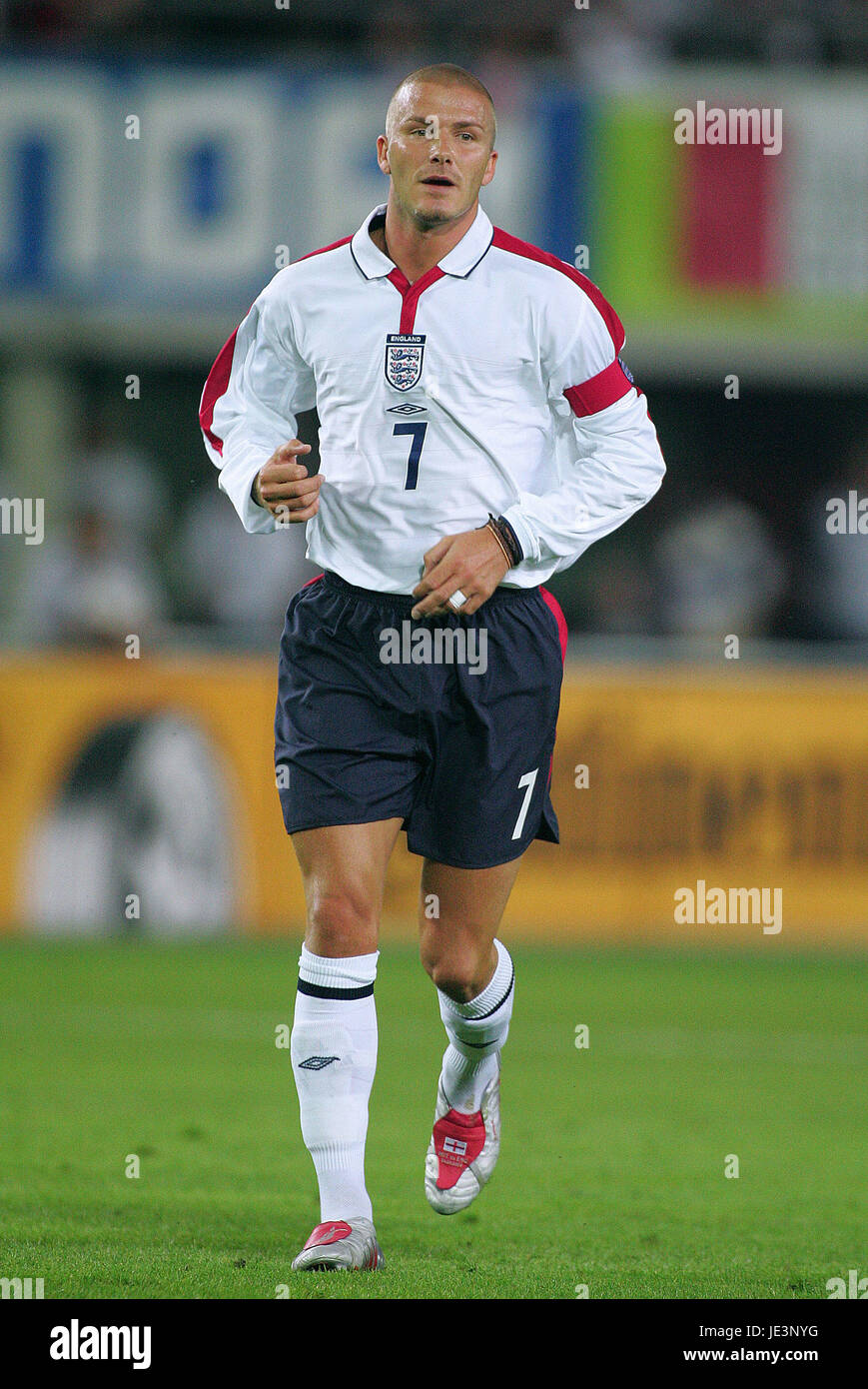 DAVID BECKHAM ENGLAND & REAL MADRID CF ERNST-HAPPEL-STADIUM VIENNA ...