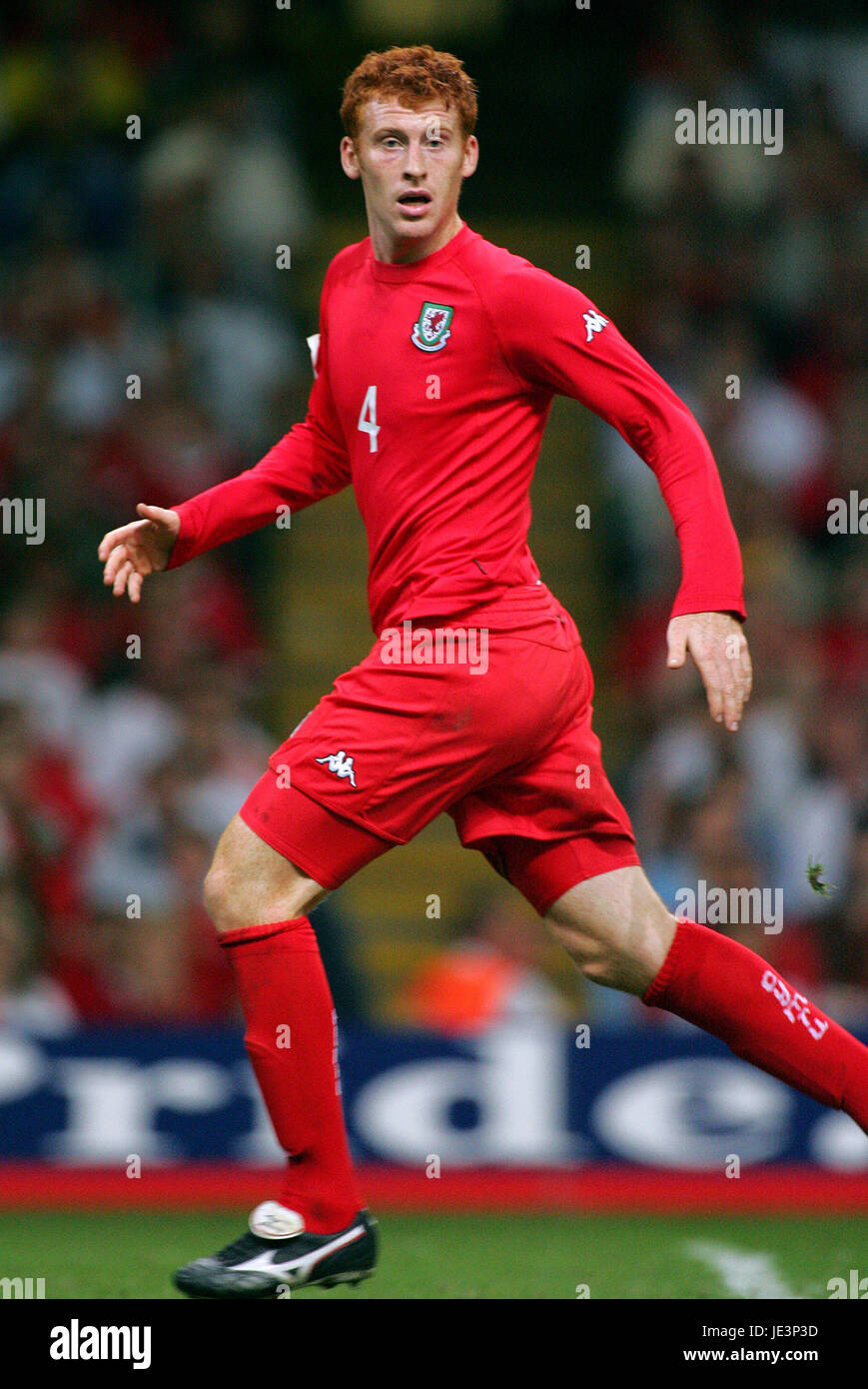 Millennium stadium cardiff 2004 hi-res stock photography and images - Alamy