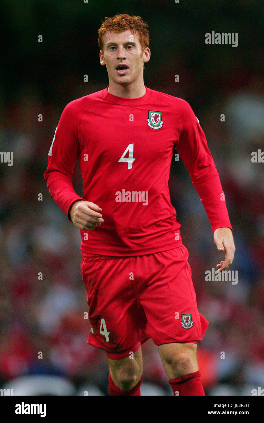 Millennium stadium cardiff 2004 hi-res stock photography and images - Alamy