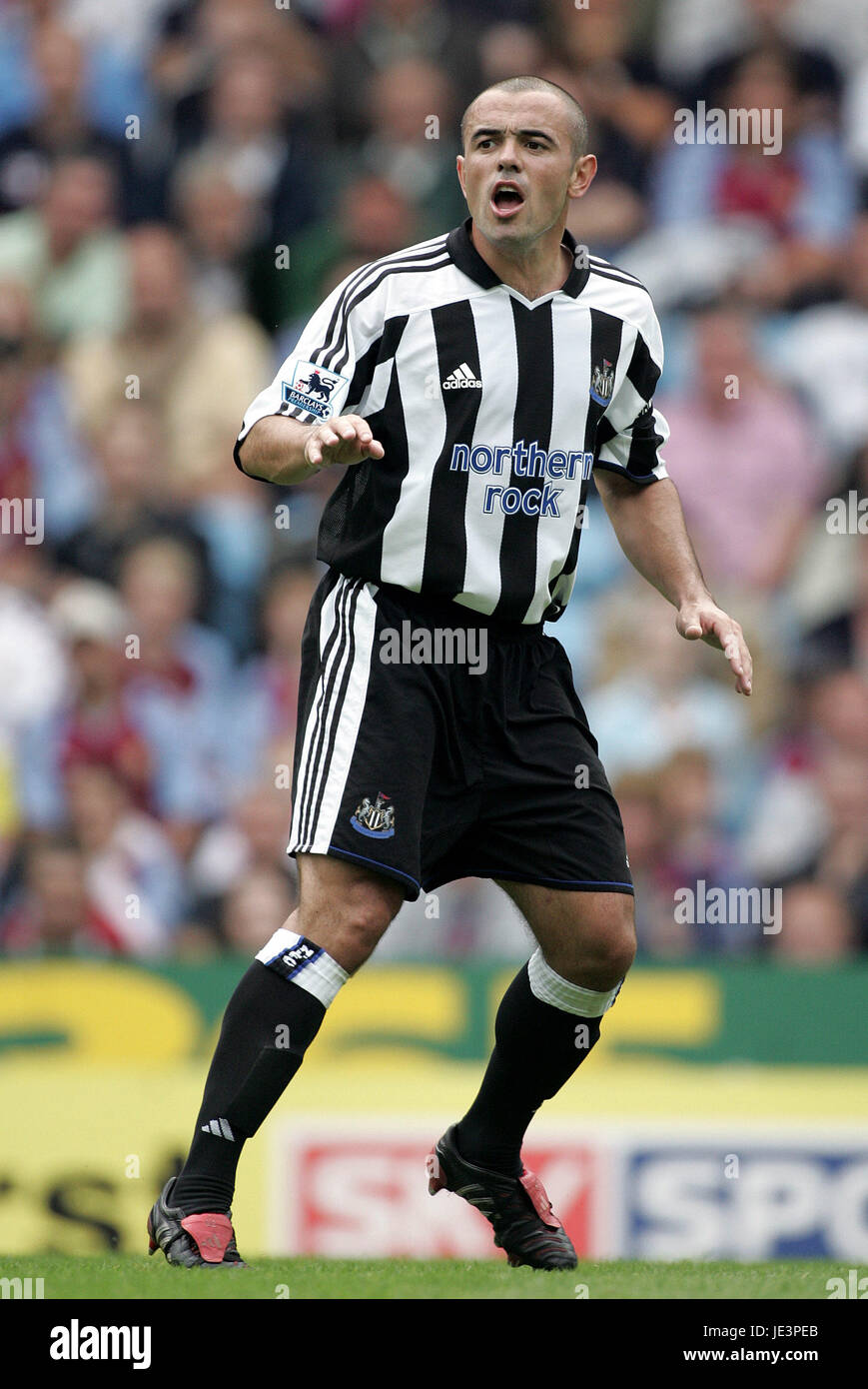 STEPHEN CARR NEWCASTLE UNITED FC VILLA PARK BIRMINGHAM 28 August 2004 ...