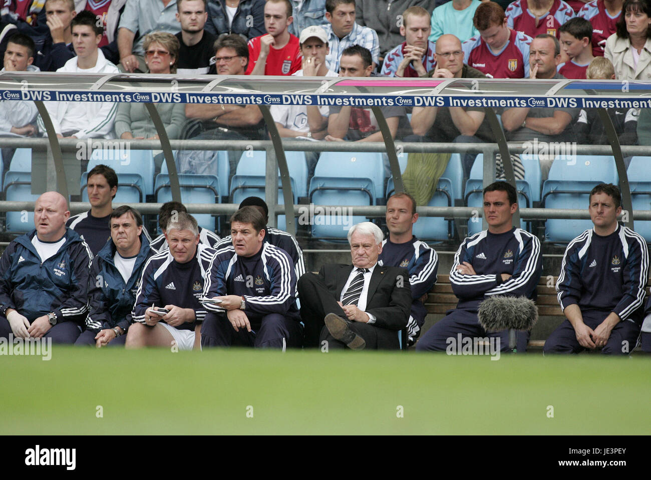SIR BOBBY ROBSON NEWCASTLE UNITED MANAGER VILLA PARK BIRMINGHAM 28 ...