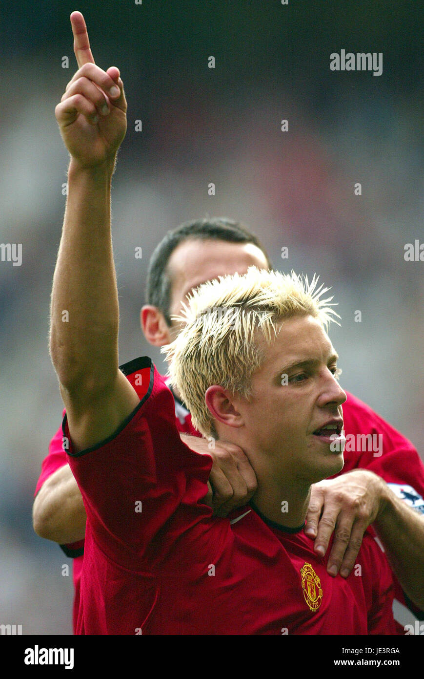 ALAN SMITH & RYAN GIGGS MANCHESTER UTD V NORWICH OLD TRAFFORD ...