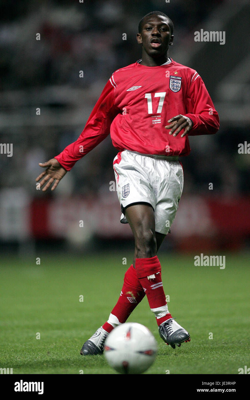 SHAUN WRIGHT-PHILLIPS ENGLAND & MANCHESTER CITY ST JAMES PARK NEWCASTLE ...