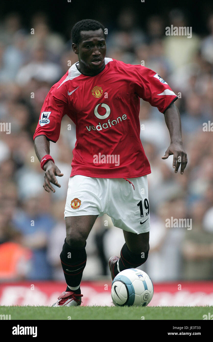 Chelsea manchester united 2004 hi-res stock photography and images - Alamy