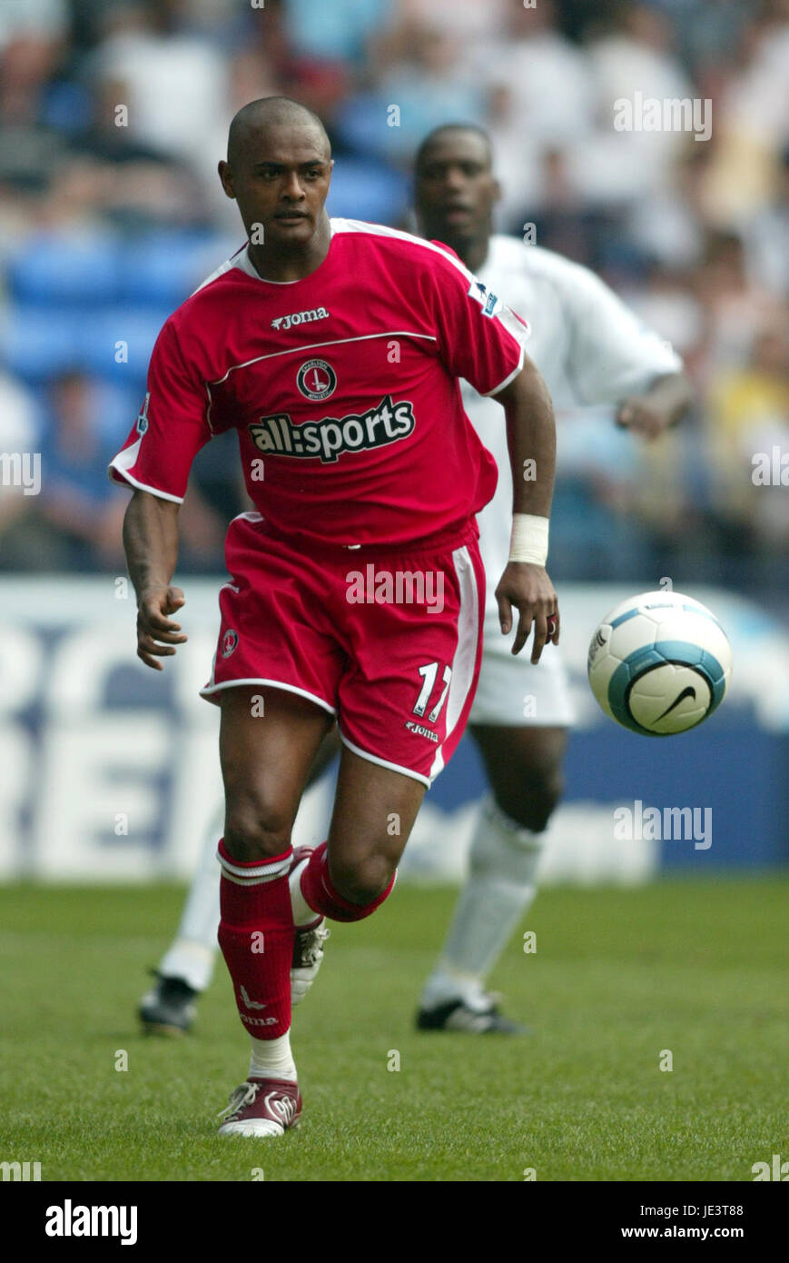 SHAUN BARTLETT CHARLTON ATHLETIC FC REEBOK STADIUM BOLTON ENGLAND 14 ...