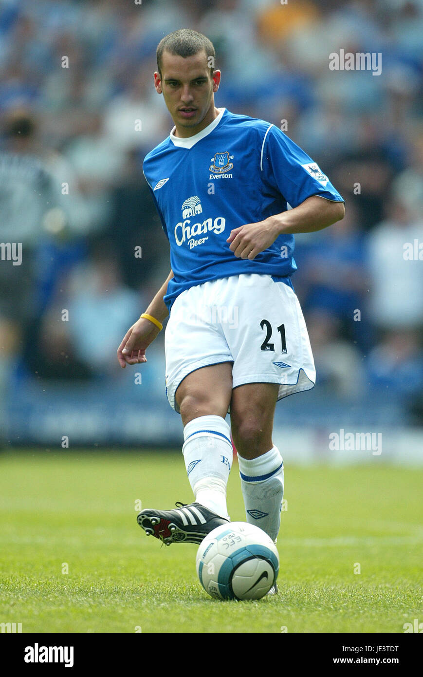 LEON OSMAN EVERTON FC GOODISON PARK LIVERPOOL LIVERPOOL ENGLAND 15 ...