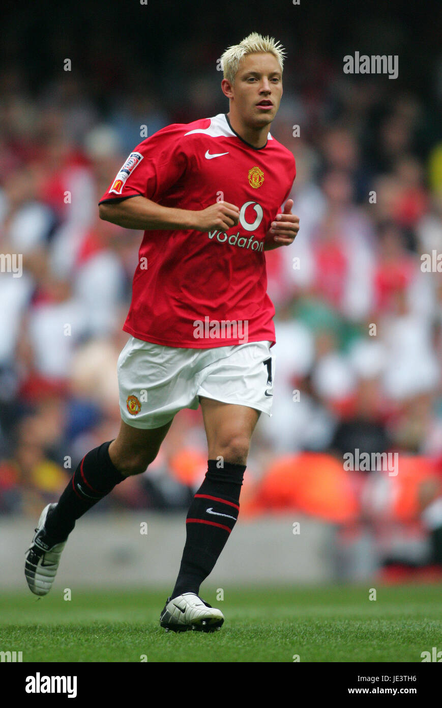 ALAN SMITH MANCHESTER UNITED FC MILLENNIUM STADIUM CARDIFF WALES 08 ...