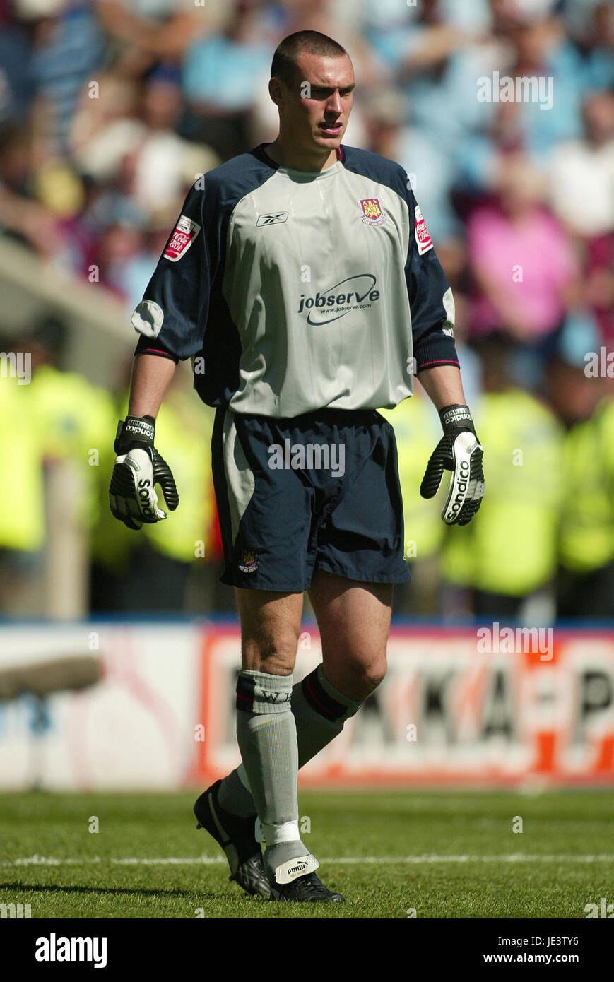 STEPHEN BYWATER WEST HAM UNITED FC WALKERS STADIUM LEICESTER ENGLAND 07 ...