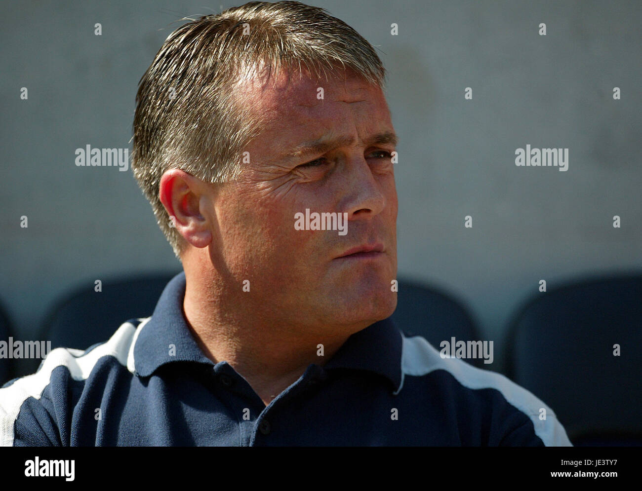 MICKEY ADAMS LEICESTER CITY MANAGER WALKERS STADIUM LEICESTER ENGLAND ...