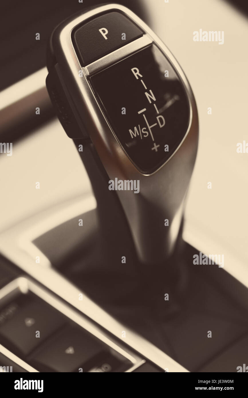 Gear numbers on shift stick hi-res stock photography and images - Alamy
