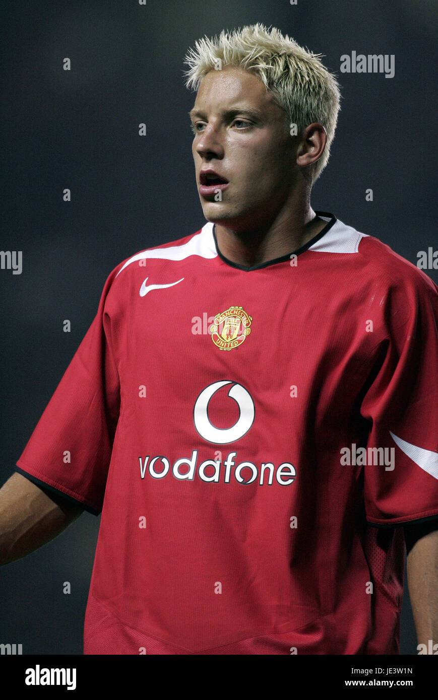 ALAN SMITH MANCHESTER UNITED FC OLD TRAFFORD MANCHESTER ENGLAND 03 ...
