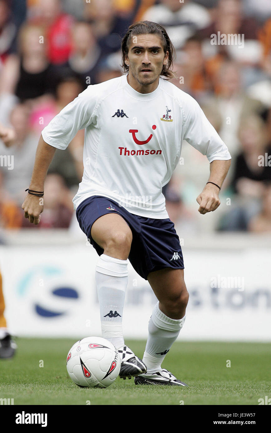 PEDRO MENDES TOTTENHAM HOTSPUR FC THE KINGSTON COMMUNICATIONS STADIUM ...