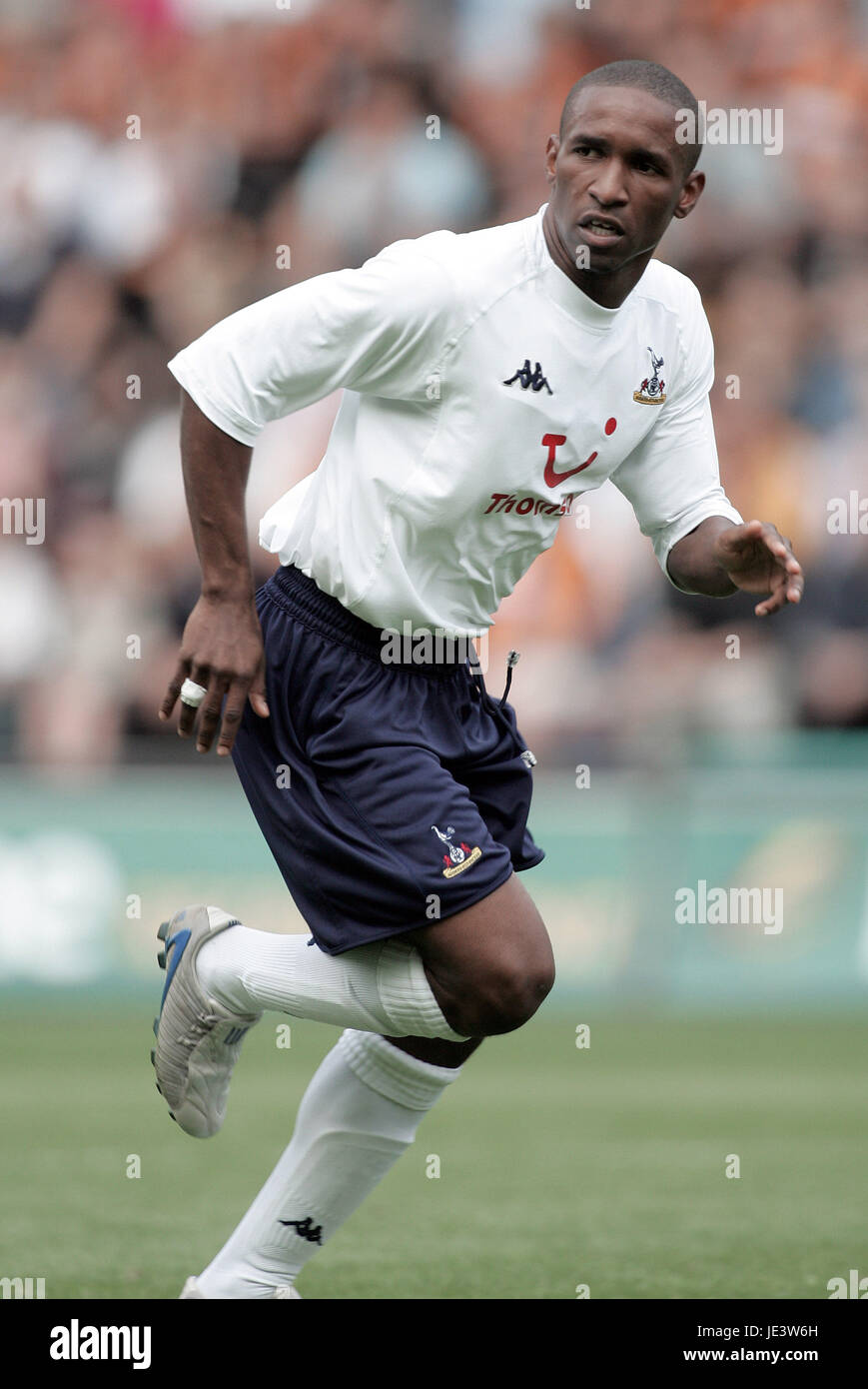 JERMAIN DEFOE TOTTENHAM HOTSPUR FC THE KINGSTON COMMUNICATIONS STADIUM ...