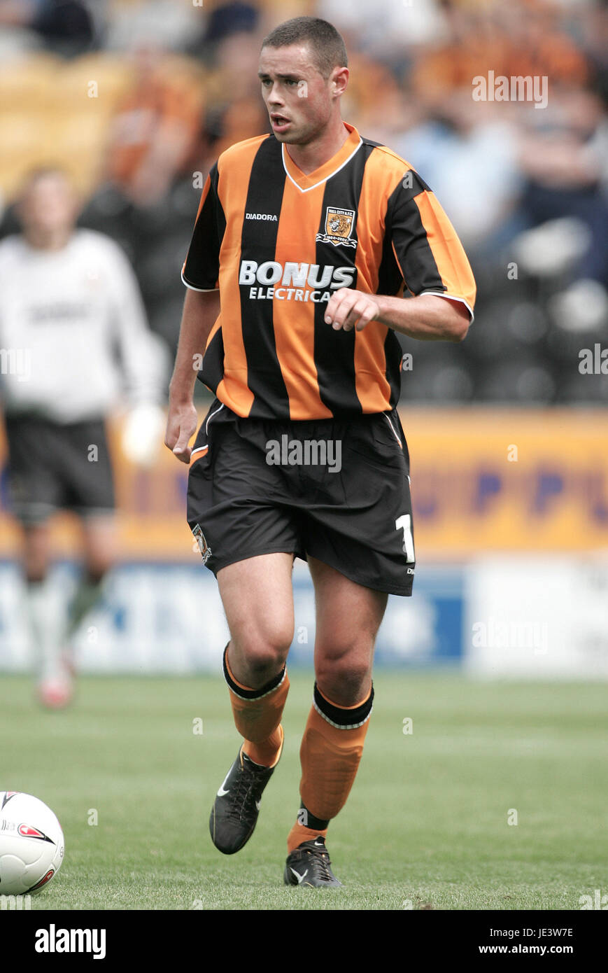 DANNY ALLSOPP HULL CITY FC THE KINGSTON COMMUNICATIONS STADIUM HULL 24 ...