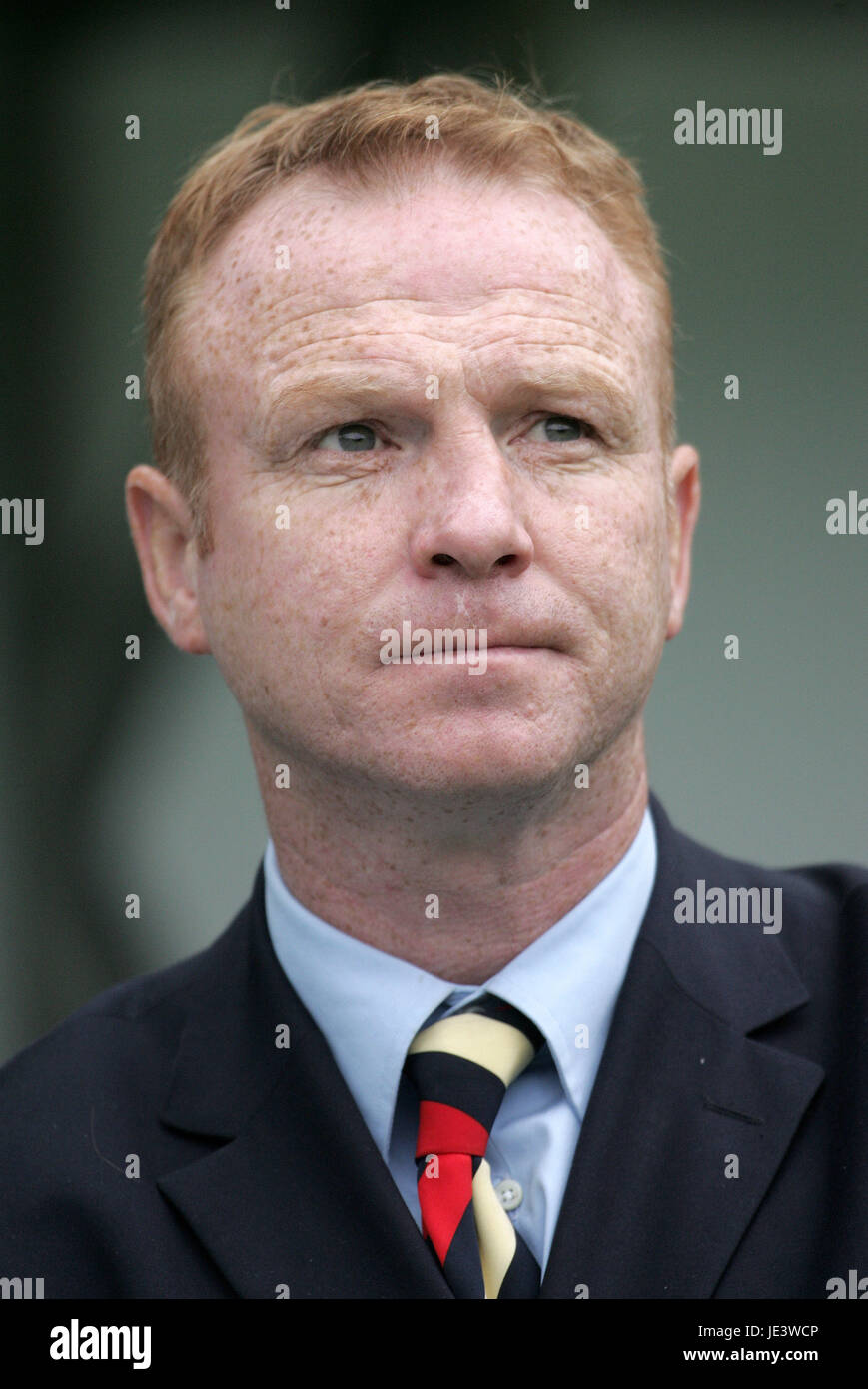 ALEX MCLEISH GLASGOW RANGERS FC MANAGER ST JAMES PARK NEWCASTLE ENGLAND ...