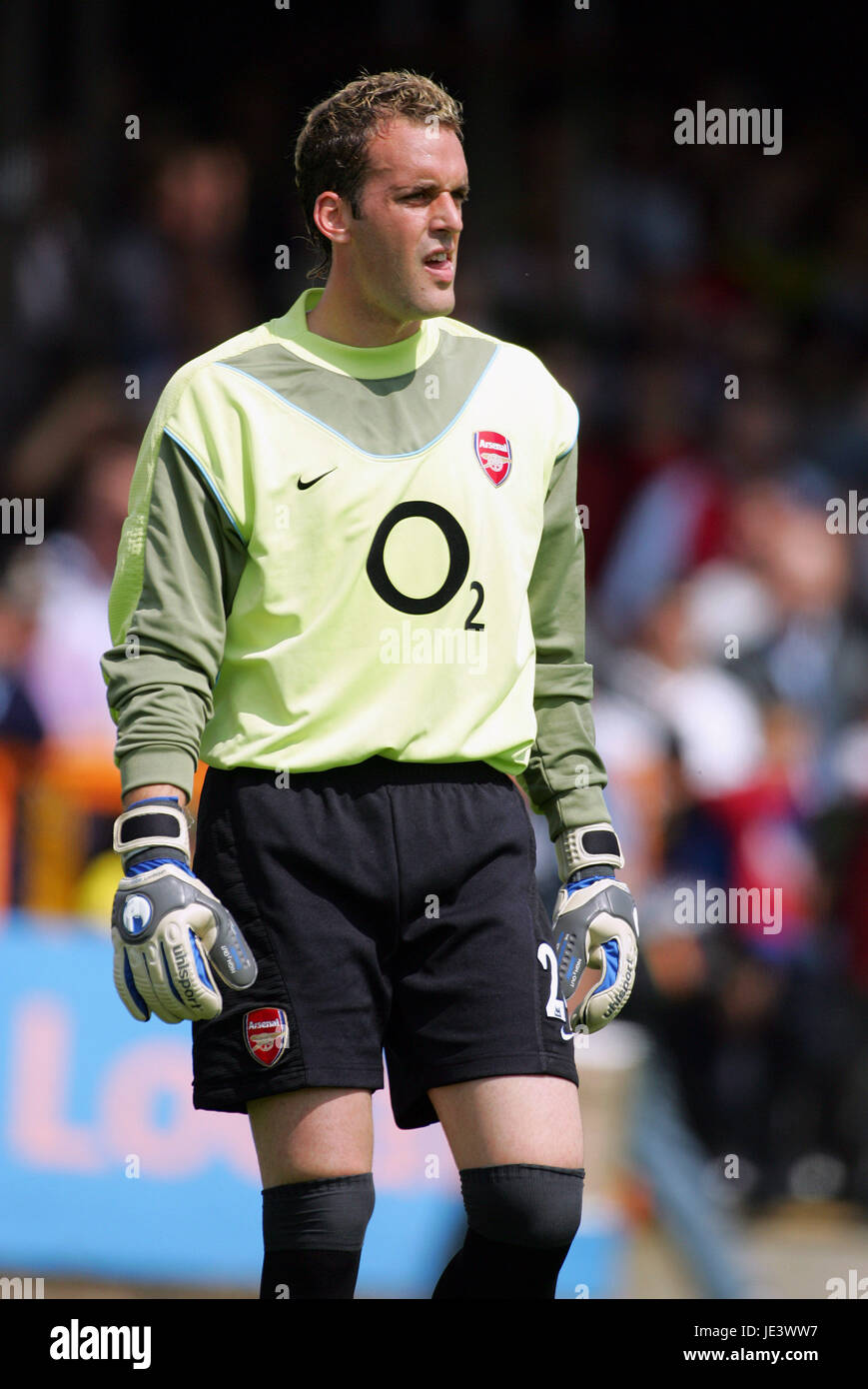 Arsenal fc 2004 hi-res stock photography and images - Alamy