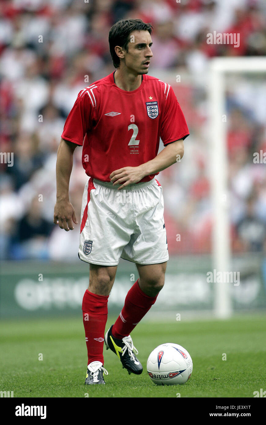Gary neville manchester city 2004 hi-res stock photography and images ...