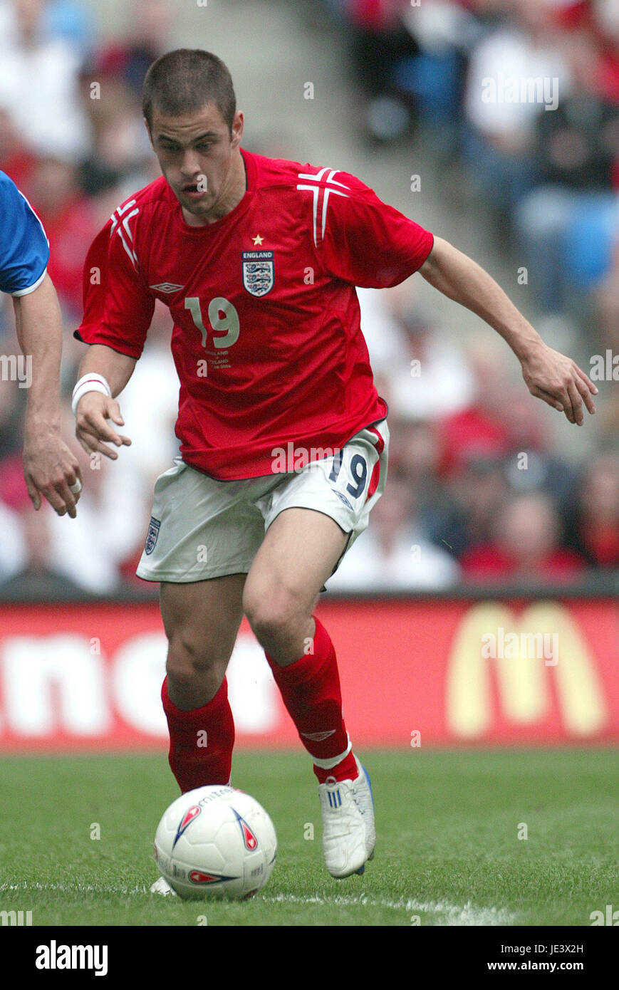JOE COLE ENGLAND & CHELSEA FC CITY OF MANCHESTER STADIUM MANCHESTER ...