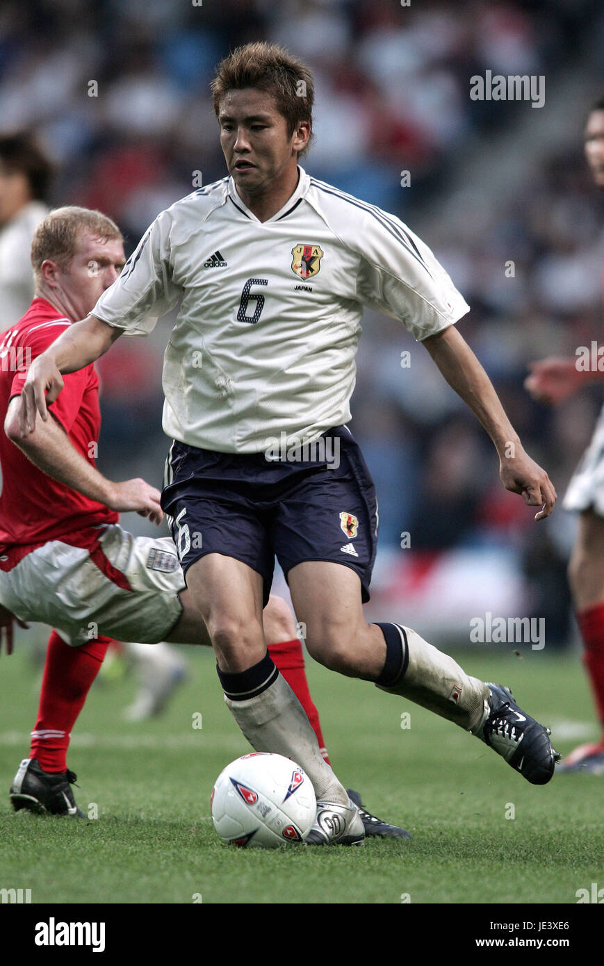 Junichi inamoto of fulham hi-res stock photography and images - Alamy