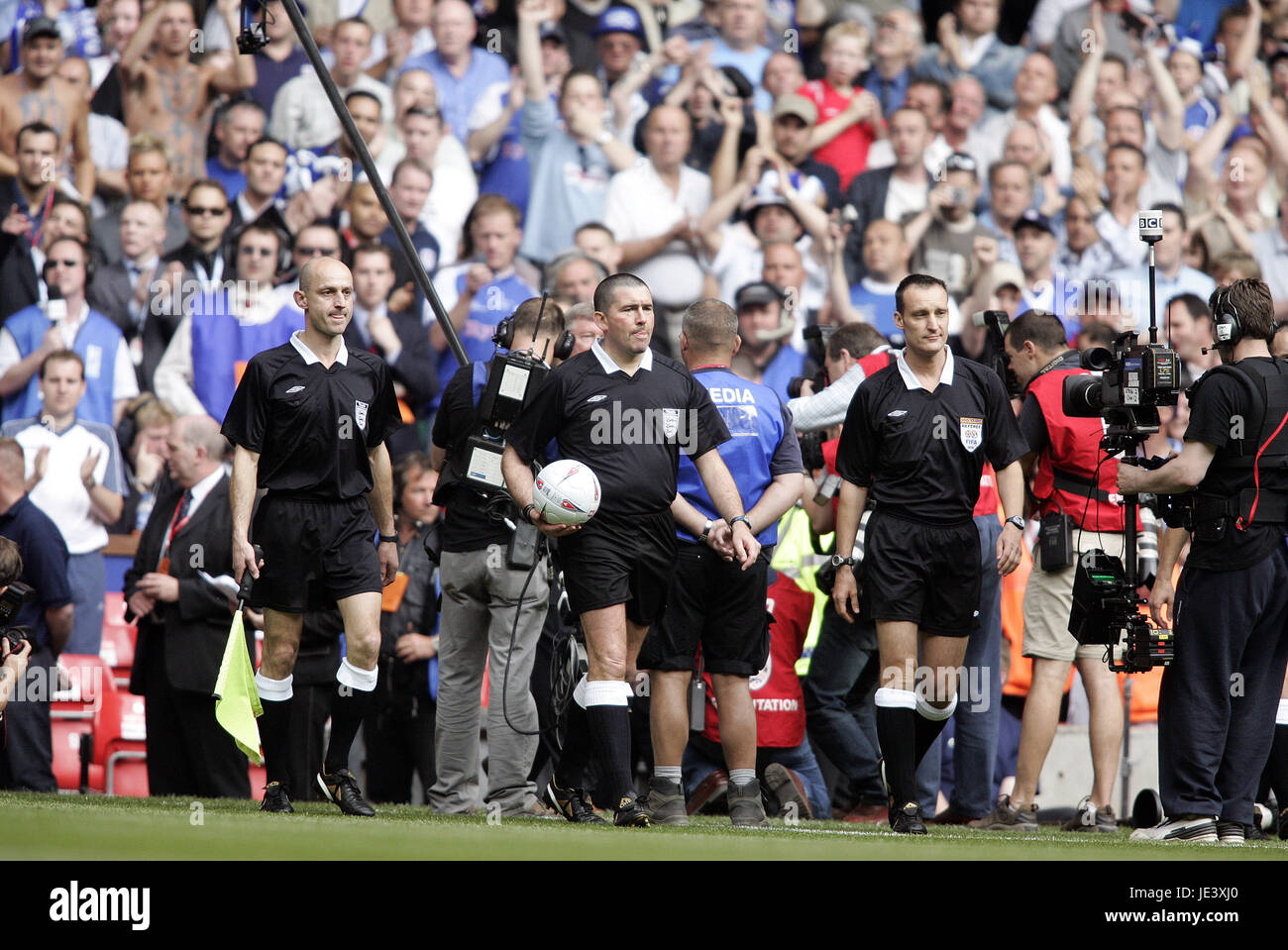 Officials Football High Resolution Stock Photography and Images - Alamy