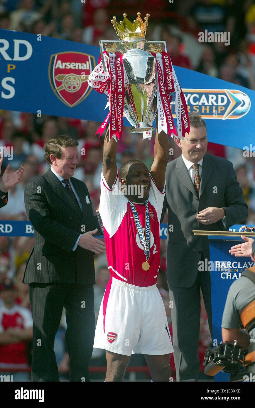 Arsenal premiership champions arsenal premiership hi-res stock ...