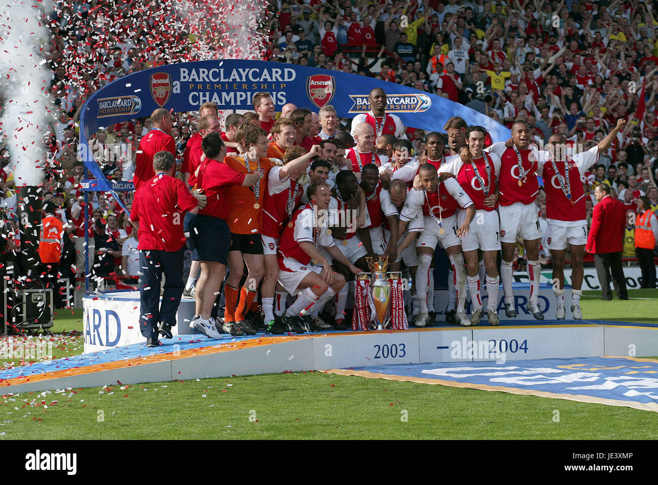 Arsenal 2003 04 hi-res stock photography and images - Alamy