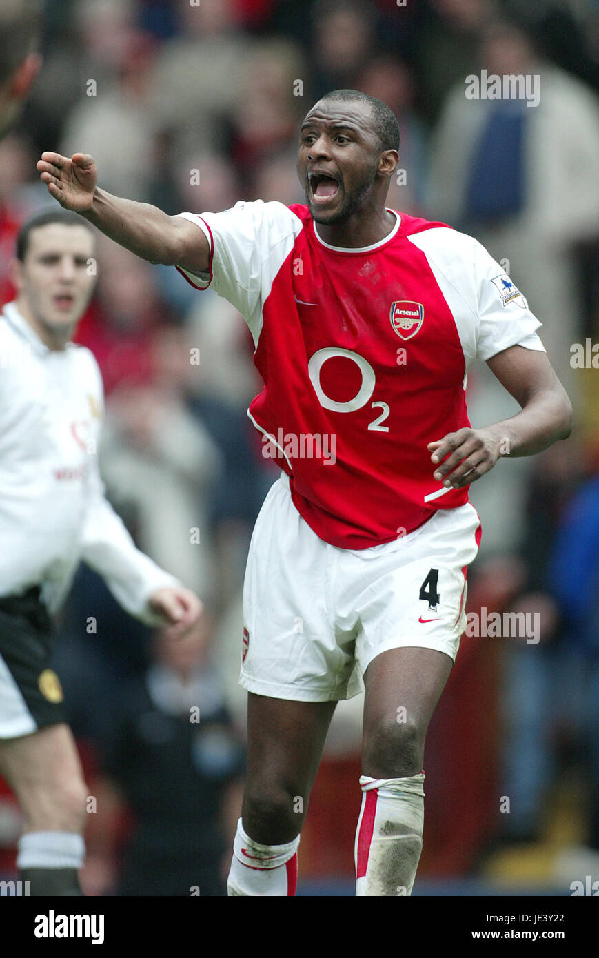 Patrick vieira 2004 fa cup final hi-res stock photography and images ...